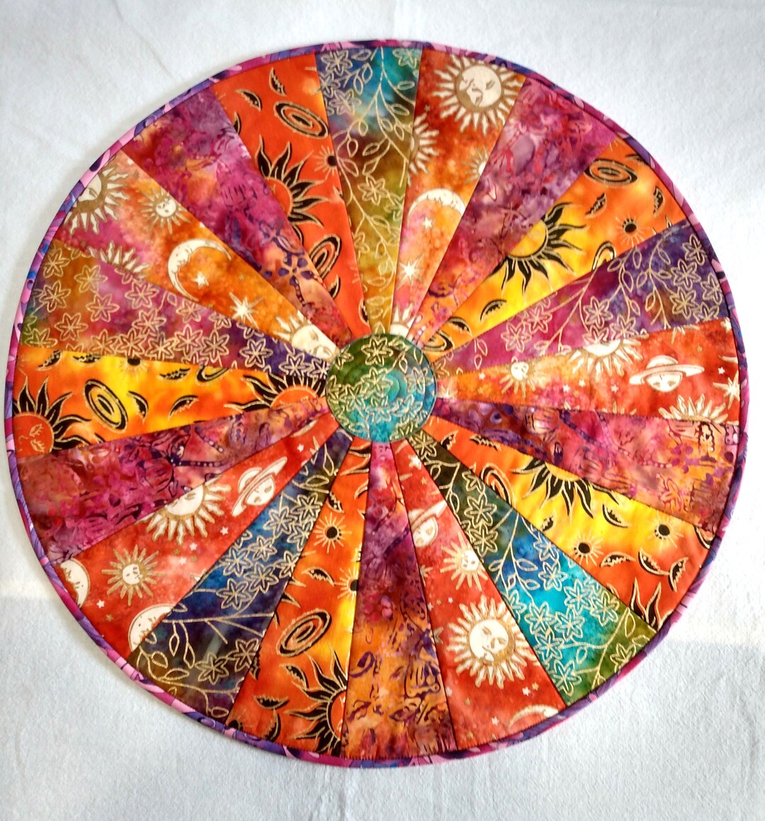 Flame Colors Round Table Topper 23 Patchwork Dresden Pinwheel Batiks ...