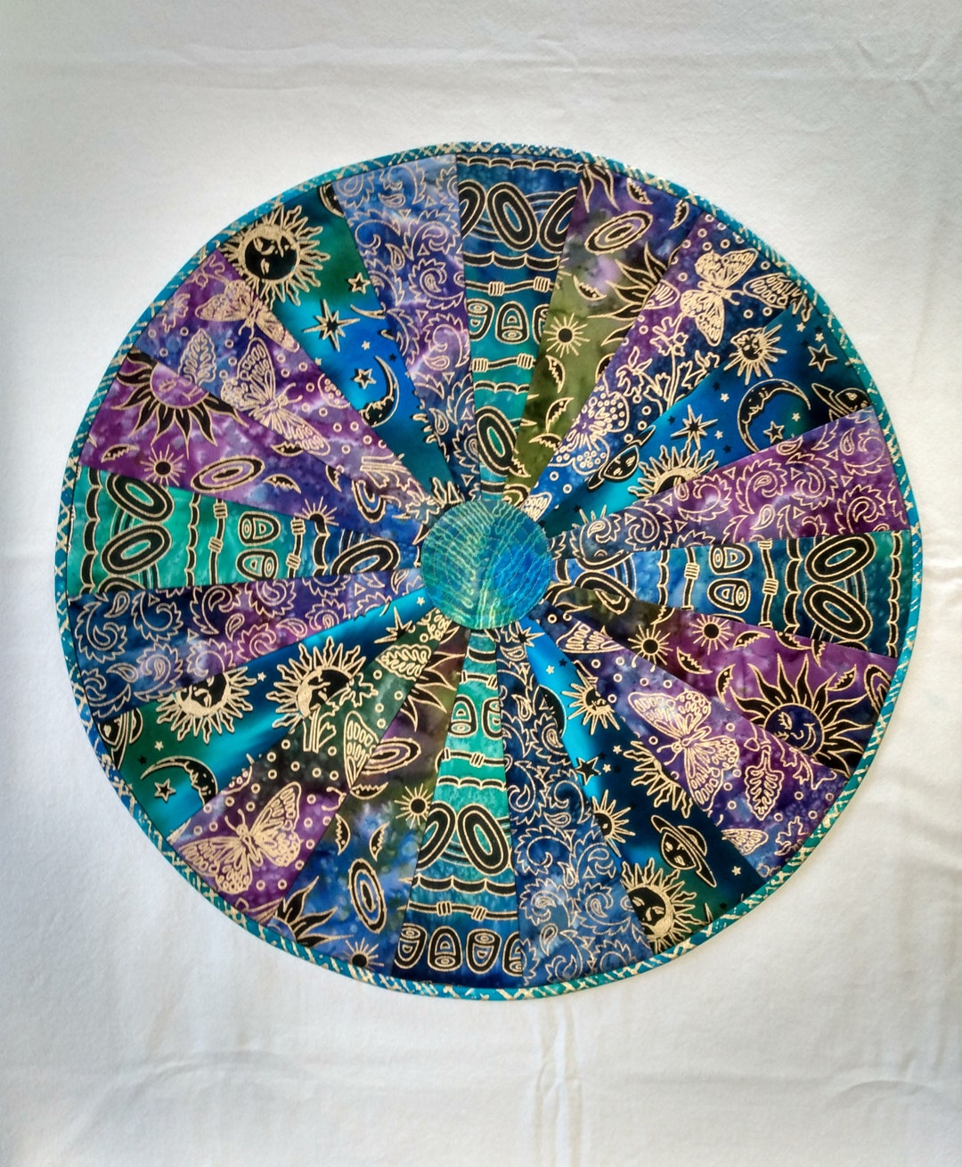 Round Table Topper 23 Patchwork Dresden Pinwheel Batiks Metallic Gold ...