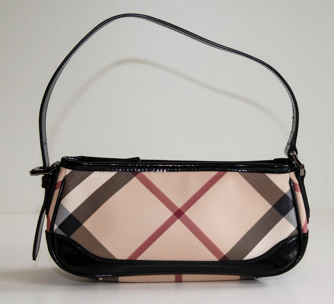 Burberry Clutch in Vinyl Coated Nova Check Canvas & Black Patent ...