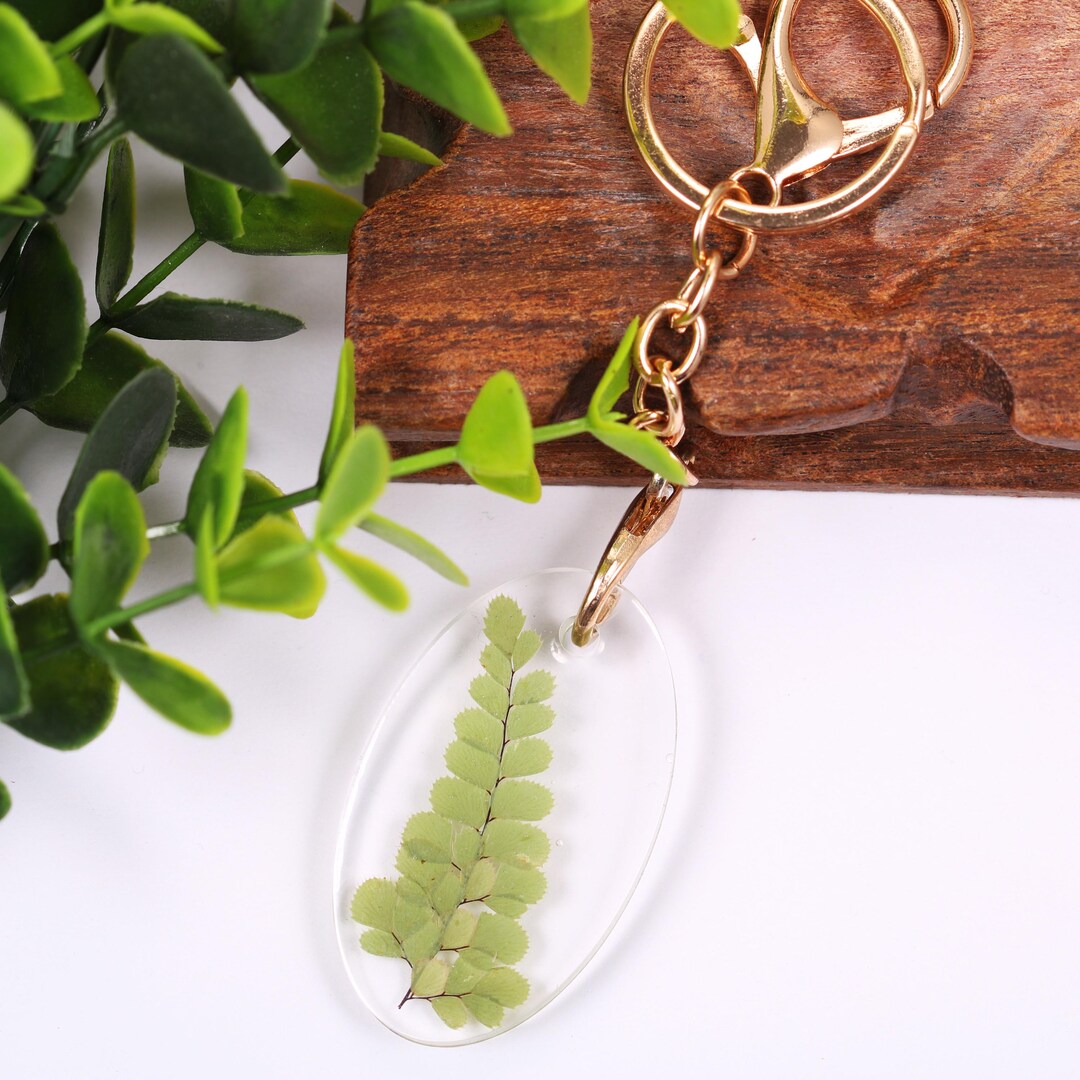 Green Fern Leaf Resin Keychain Real Pressed Plant Key Ring Oval Clear ...