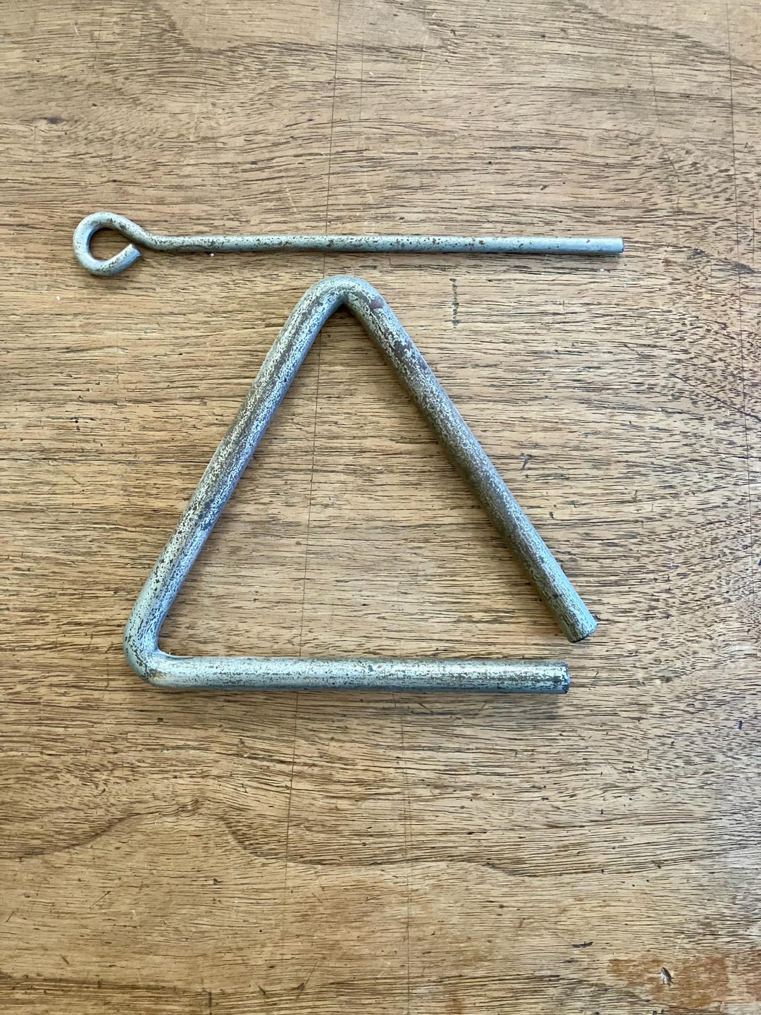 Triangle Chuckwagon Dinner Bell in Wrought Iron With Matching Ringer ...