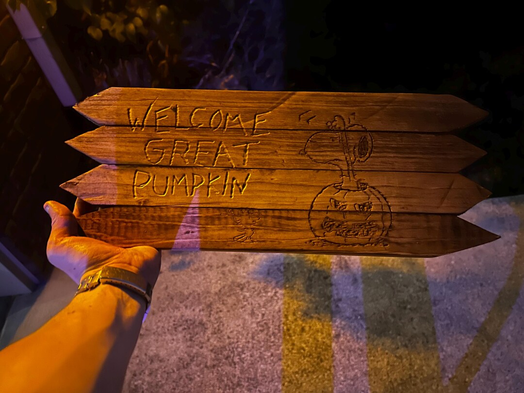 Welcome Great Pumpkin Snoopy Sign - Etsy