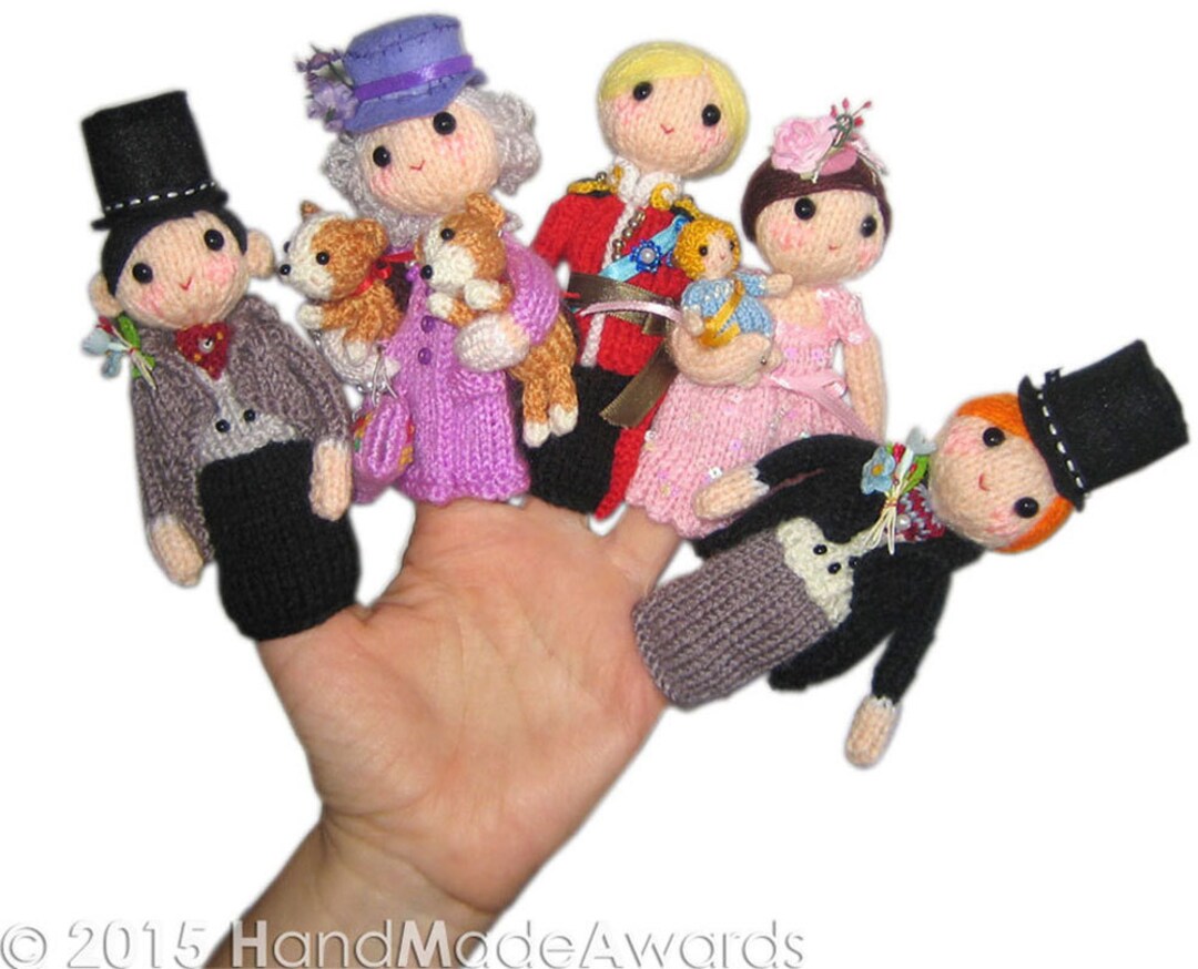 The Royal Family PDF Email Knit PATTERN - Etsy