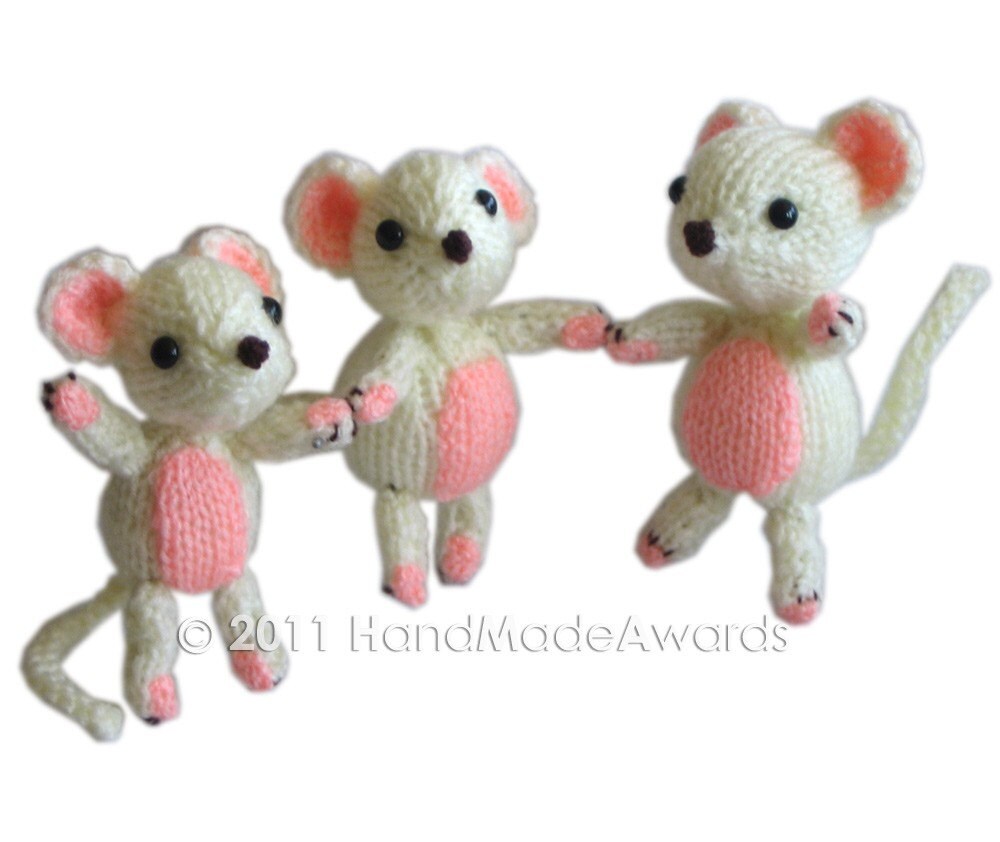 My Toothbrush and the Three Little Mice PDF Email Knit PATTERN | Etsy
