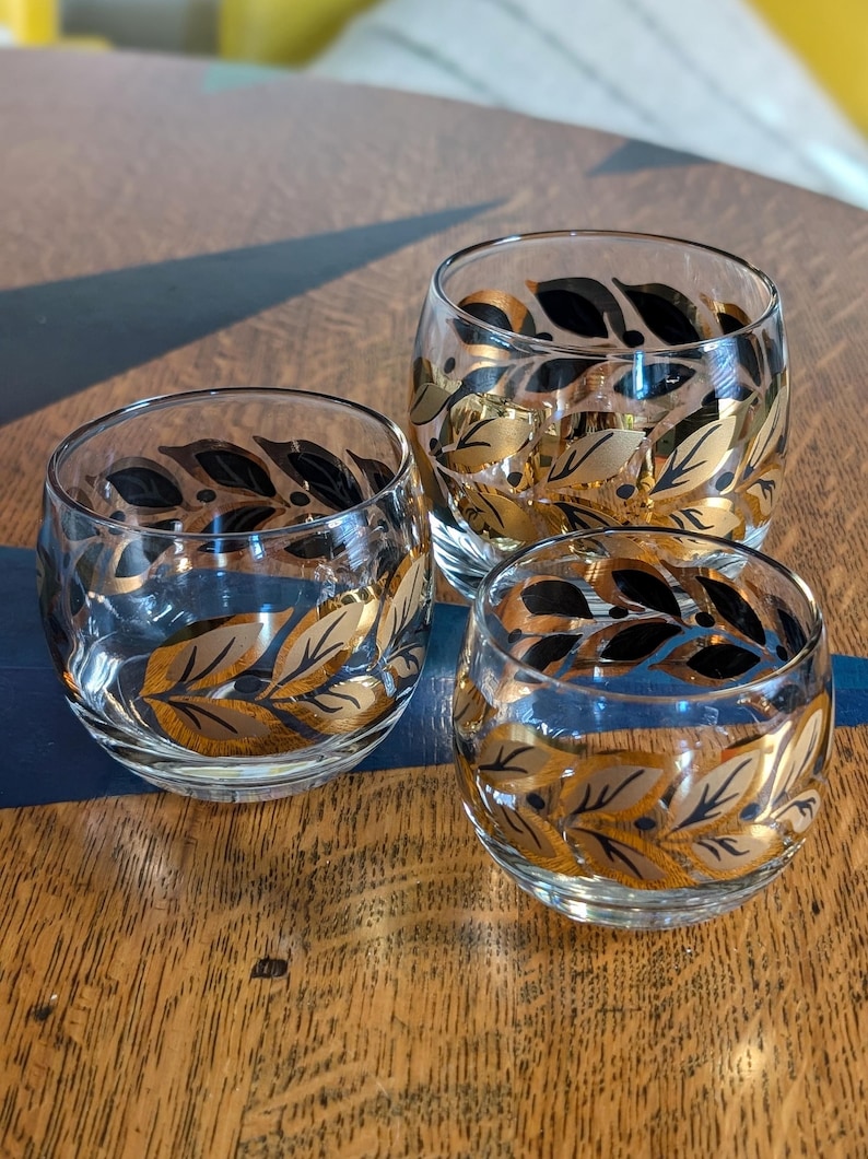 Vintage Federal Laurel Leaf Roly Poly Glasses, Various Sized, Black ...