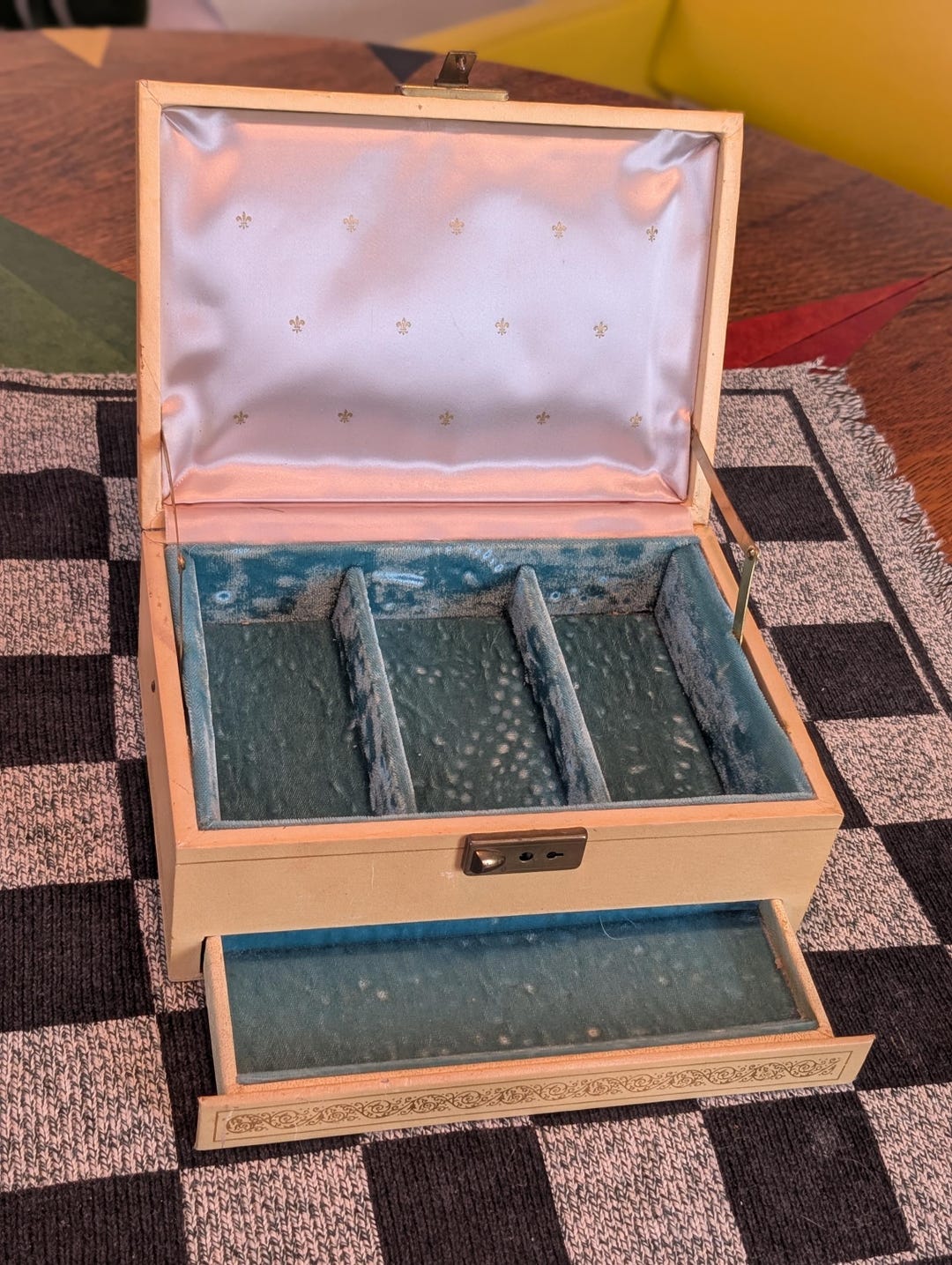 Vintage 1950s Jewelry Box W/ Multiple Drawers MCM White / Cream Blue ...