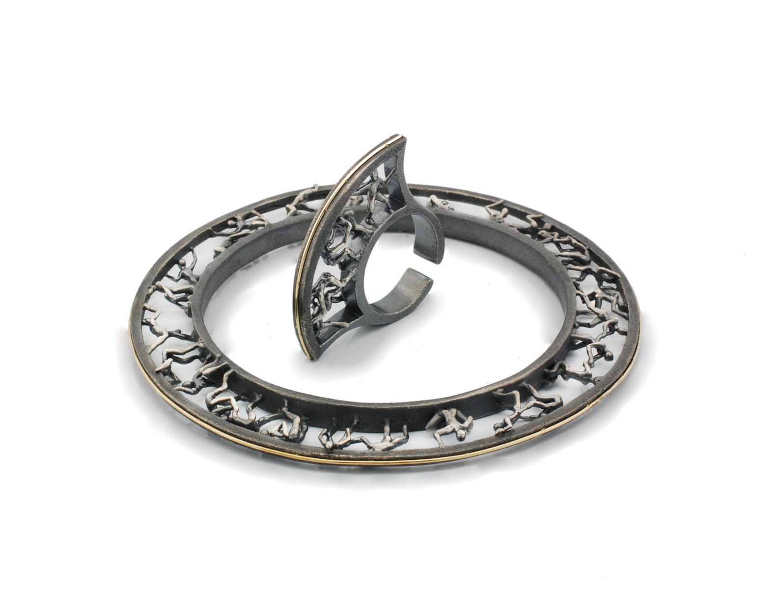 Circle of Life Ring - Etsy