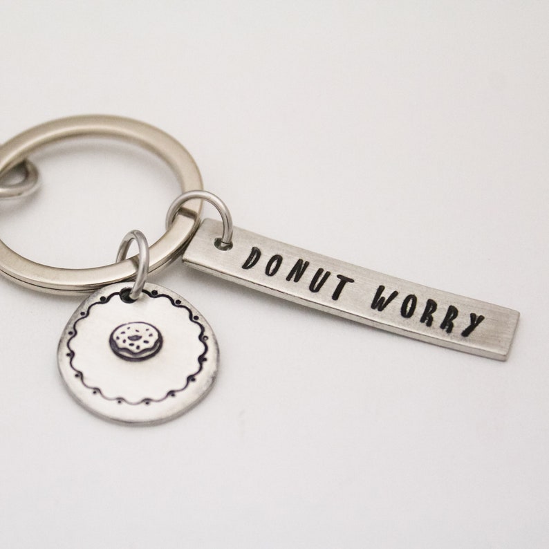 Donut Worry Keychain, Donut Keychain, Donut Lover Gift, Donut Key Chain ...