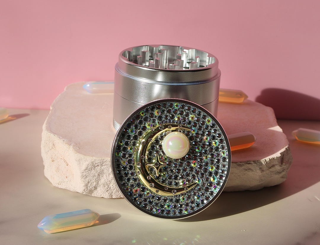Silver Crescent Moon Grinder- Cute Grinders- Girly Smoking Accessories ...