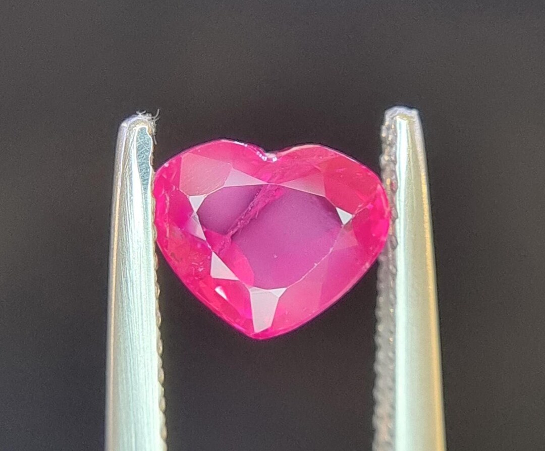 Ruby, 1.05 Carat Natural Ruby Heart Cut, Heated Ruby, Loose Gemstone ...
