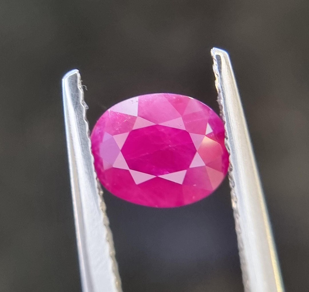 Ruby, 1.23 Carat Natural Ruby Oval Cut, Heated Ruby, Loose Gemstone ...