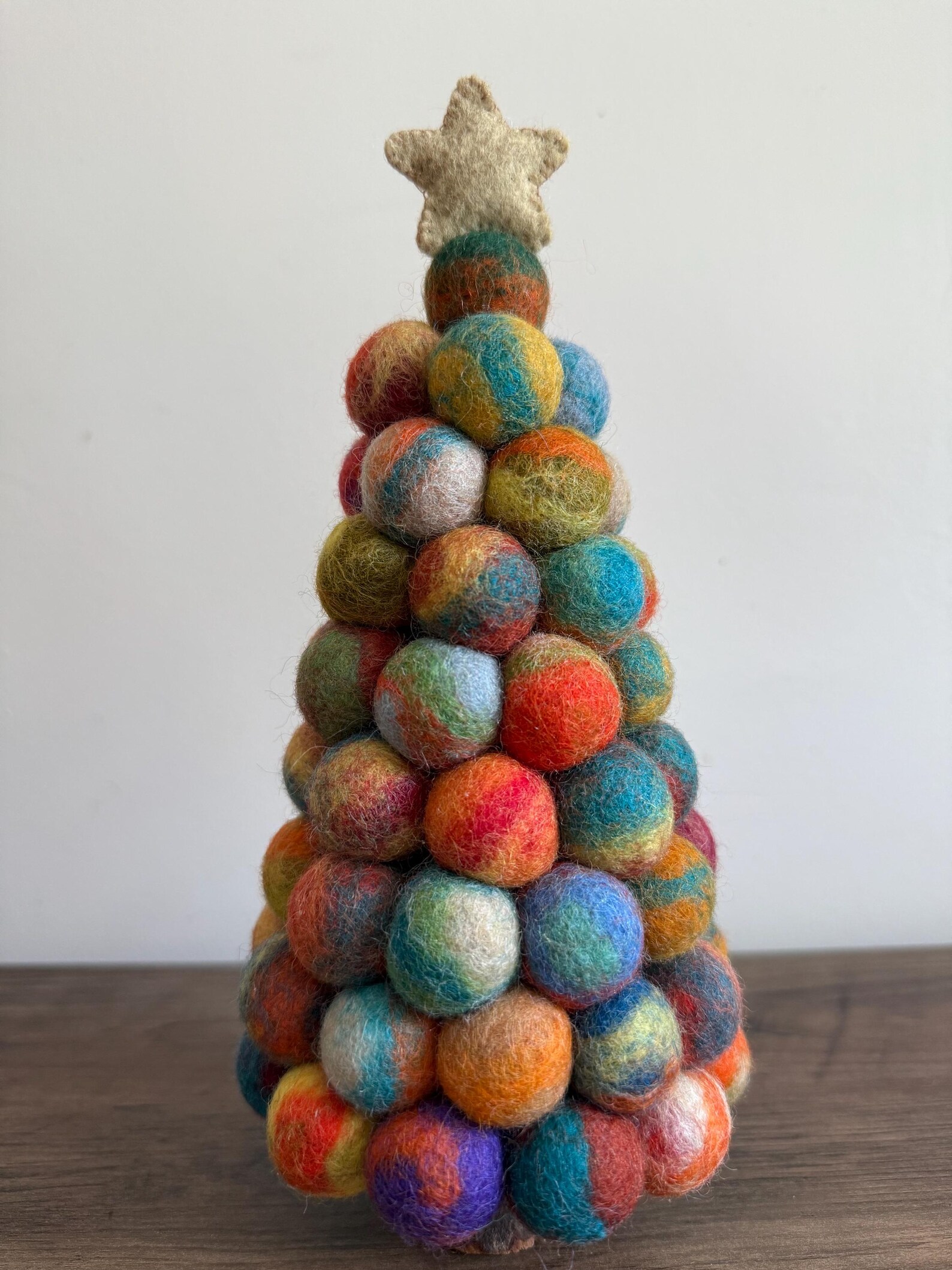 Colorful Felt Ball Christmas Tree – 2,5cm Wool Felt Balls in Rainbow ...