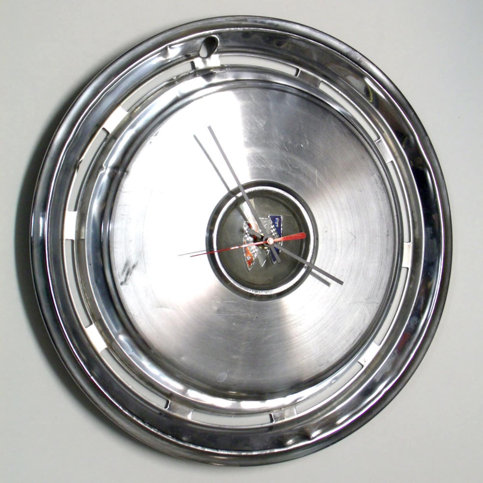 Retro Wall Clock 1974 1977 Buick Hubcap Wall Clock - Etsy