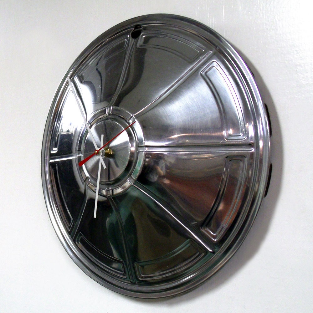 1972 1976 Plymouth Valiant Wall Clock Mopar Hubcap 1973 | Etsy