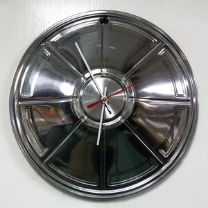 1972 1976 Plymouth Valiant Wall Clock Mopar Hubcap 1973 1974 1975 ...