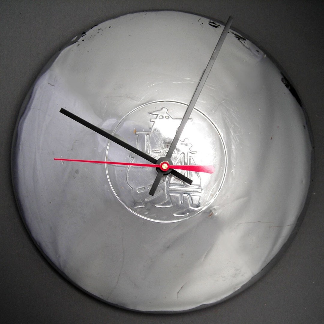 1940 Plymouth Hubcap Clock Automotive Wall Decor Sailing - Etsy