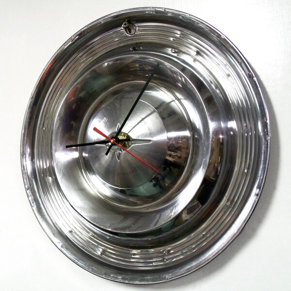 Oldsmobile Hubcap Clock - Etsy