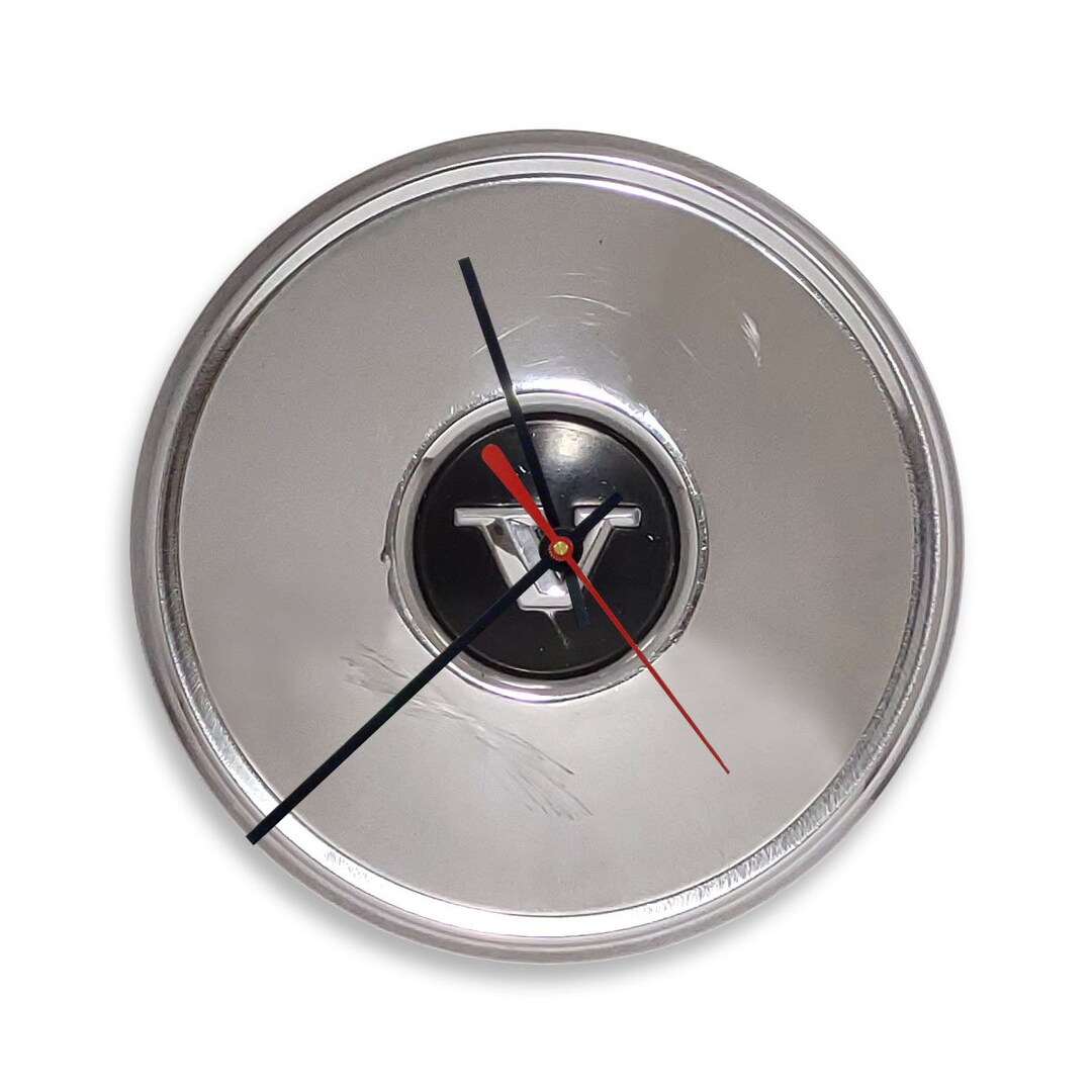 1965 1970 Volvo Hubcap Wall Clock 122 122s 123gt 142 144 - Etsy