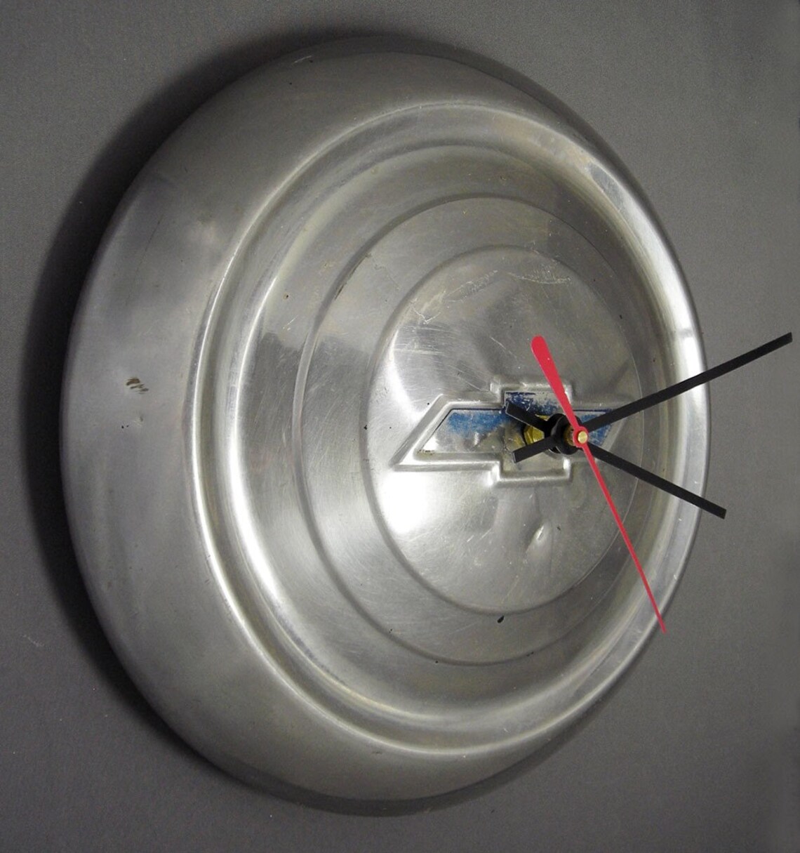 1951 1953 Chevrolet Hubcap Clock 1952 Chevy Bowtie - Etsy