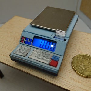 Miniature Working Electronic Scale, 1/12 Scale for Dollhouse, Roombox ...