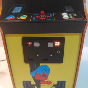 Miniature Pac Man Arcade Machine, 1/6 Scale (playscale). - Etsy Canada