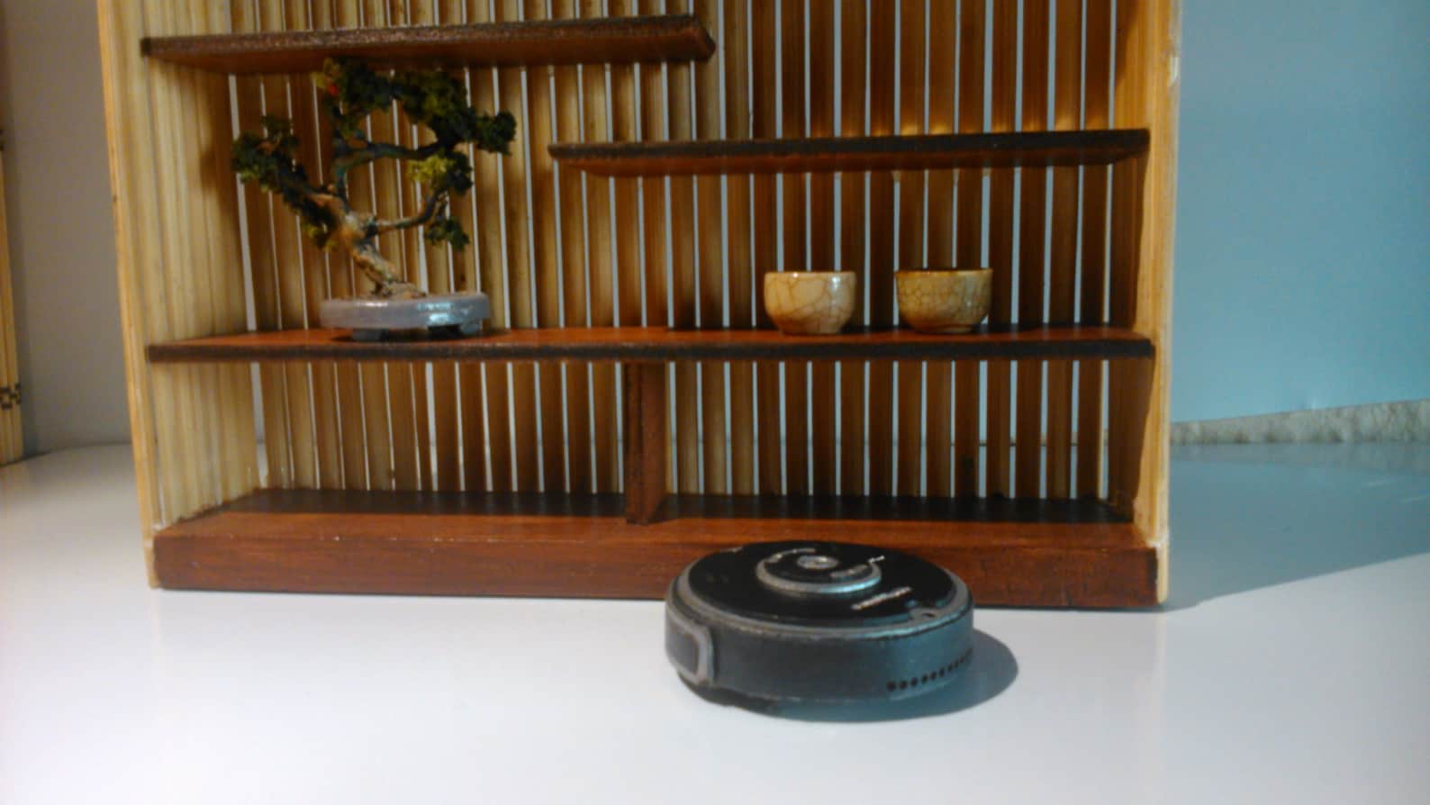 Miniature Working Roomba Robot Floor Cleaner, 1/12 Scale for Dollhouse ...