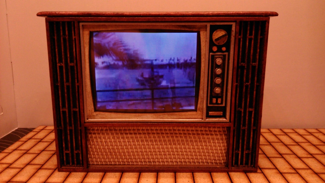 Miniature Working Vintage Mid Century TV, 1/12 Scale for Dollhouse and ...