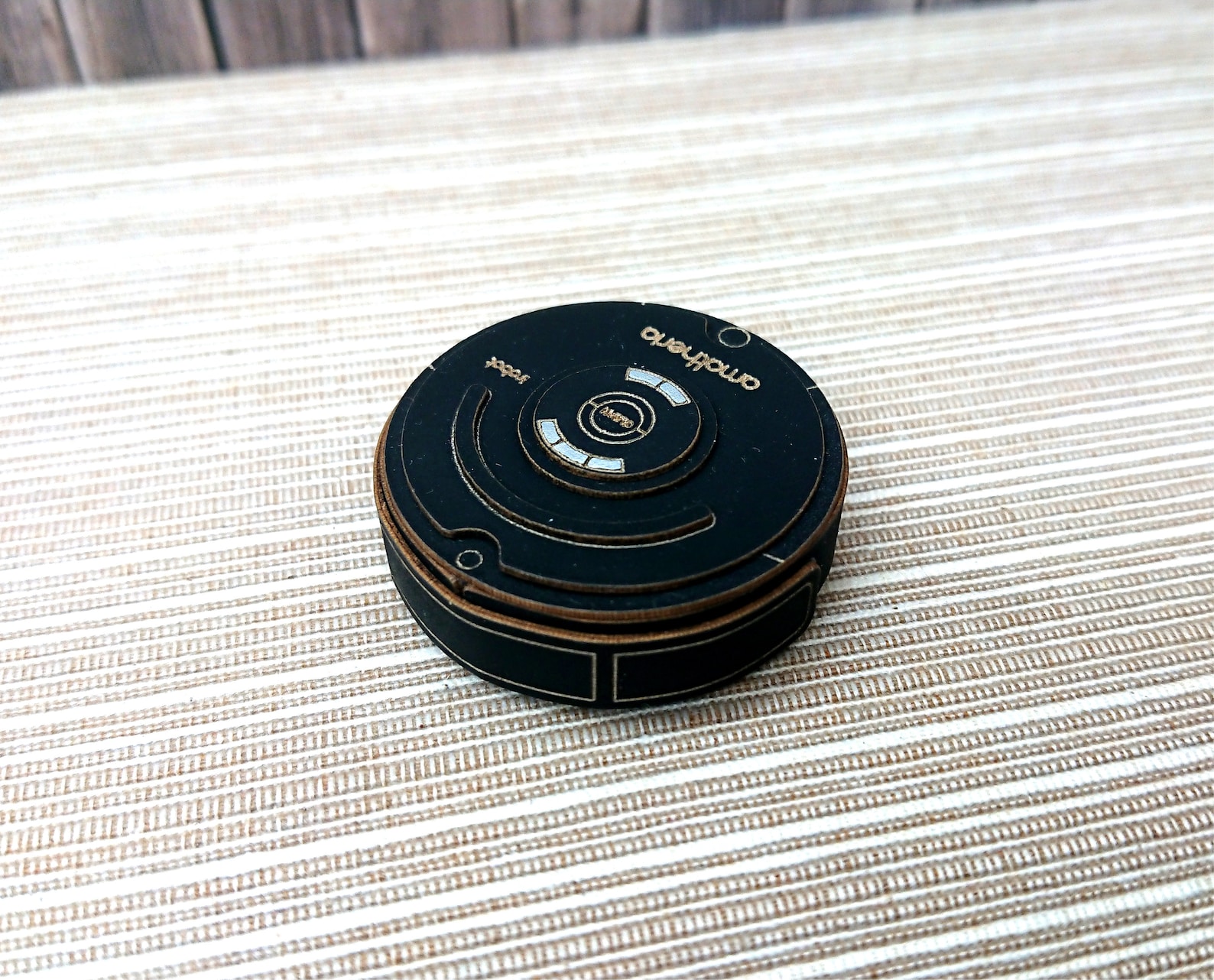 Miniature Working Roomba Robot Floor Cleaner, 1/12 Scale for Dollhouse ...