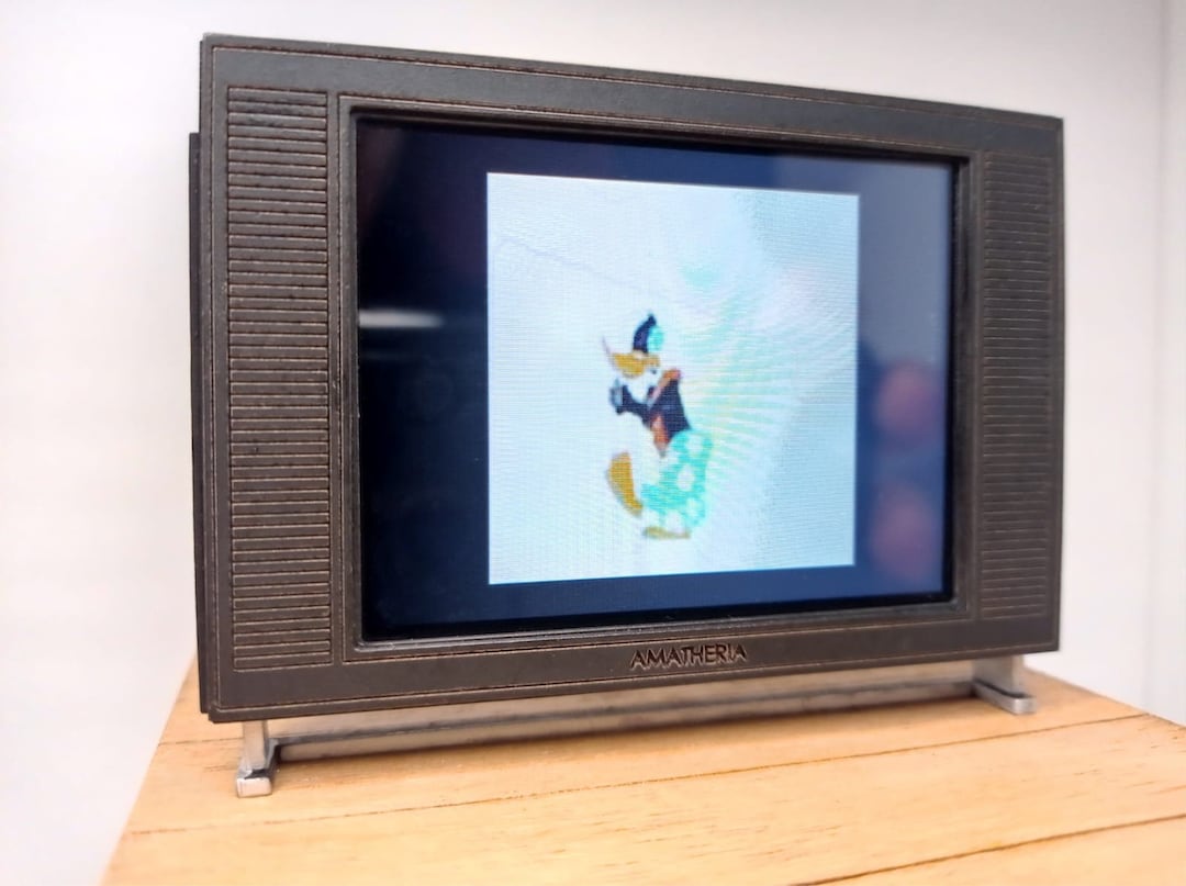 Miniature Modern Real Working TV, 1/12 Scale for Dollhouse and Roombox ...