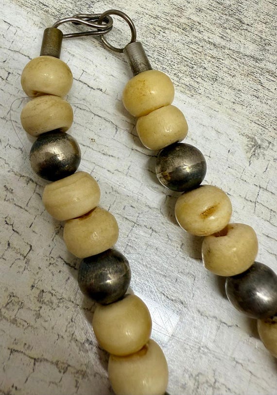Vintage 1960s Native American Charm Necklace - Gem
