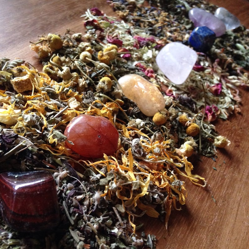 CHAKRA HERBAL TEA Tisane Sampler Set With Tumbled Crystals | Etsy