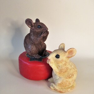 Chocolate Mouse - 3D, Solid Chocolate - Handmade, Hand Painted ...