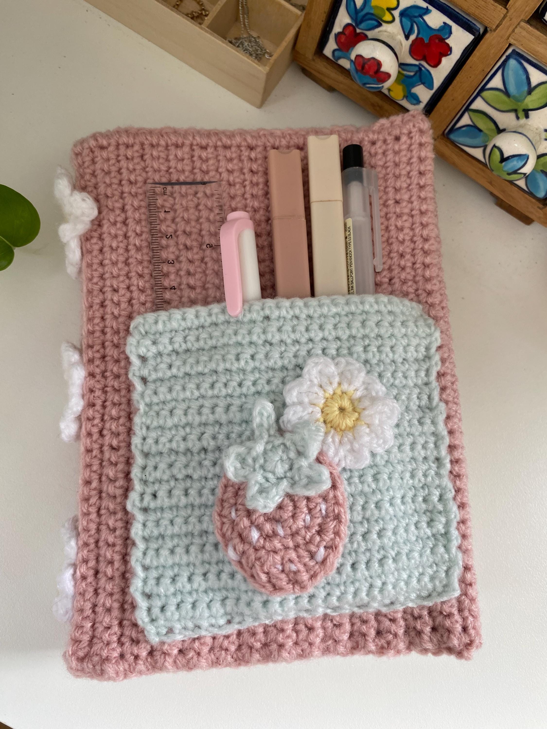 PATTERN: Crochet Strawberry Book Cover Customisable Size Daisies ...