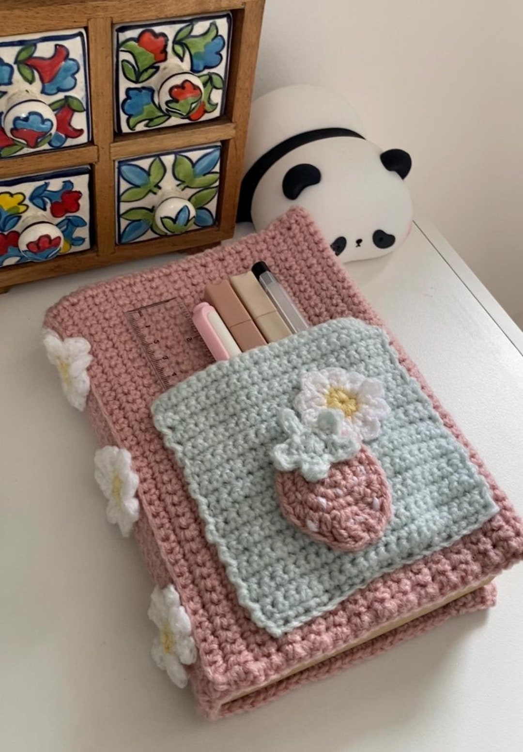PATTERN: Crochet Strawberry Book Cover Customisable Size Daisies ...
