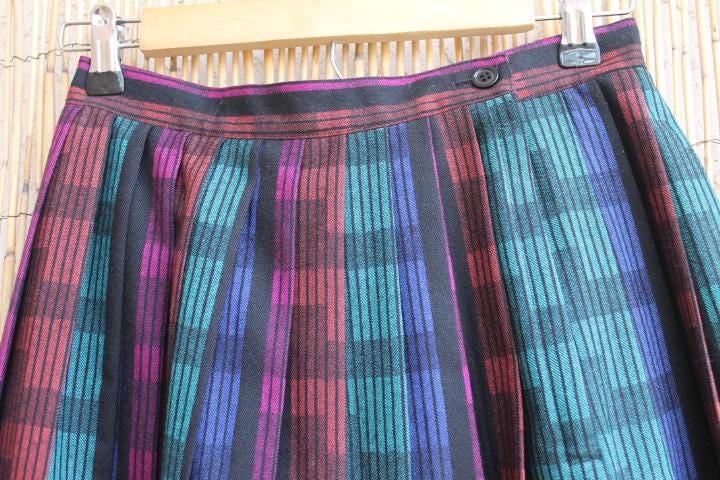 Vintage Wool Skirt/edinburgh Tartan Kilt Highlandwear Plaid/scottish ...