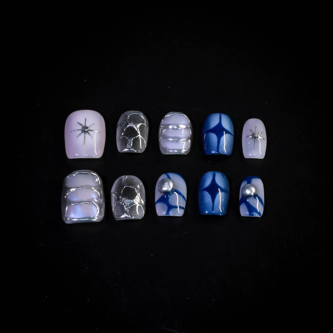 Hand Painted Silver Press on Nails: Short Square Party Nails - Etsy