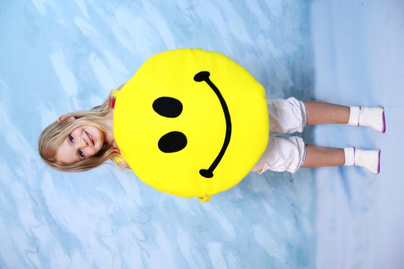 Kissy Face Emoji Face Costume - Etsy