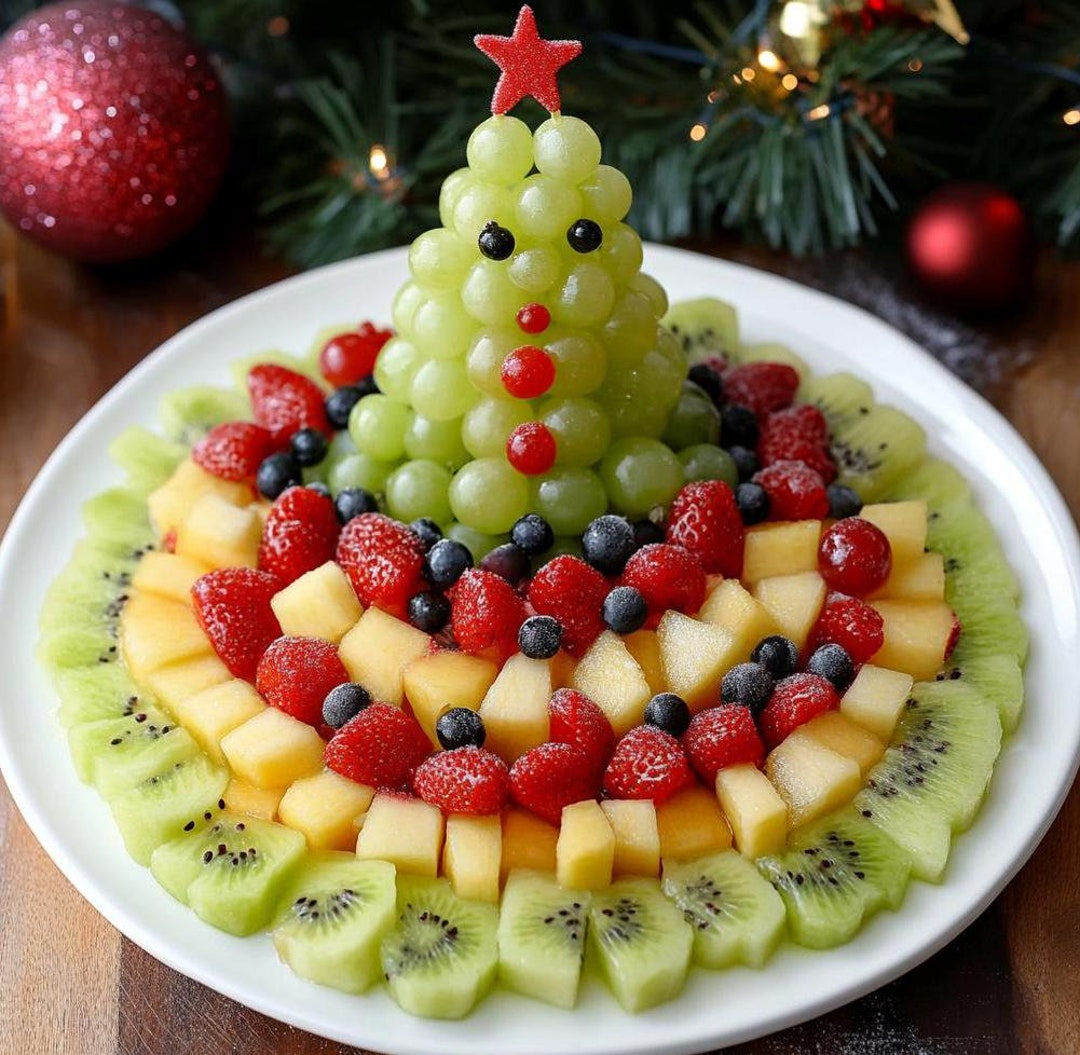 Festive Christmas Fruit Salad Platter Presentation - Etsy