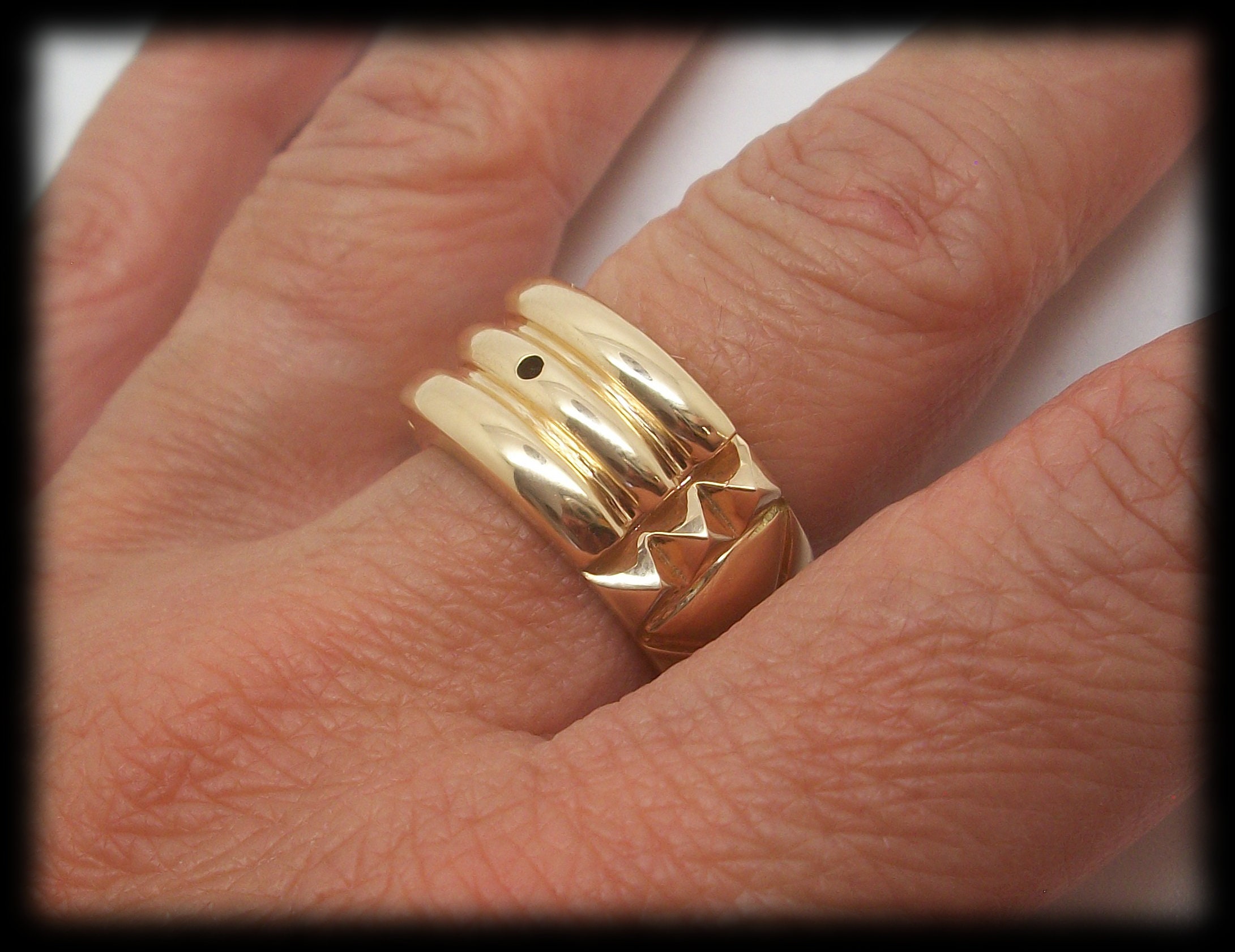 Atlantis Ring, 18K Solid Gold Atlantis Ring, Shiny Finish, Gold Unisex ...