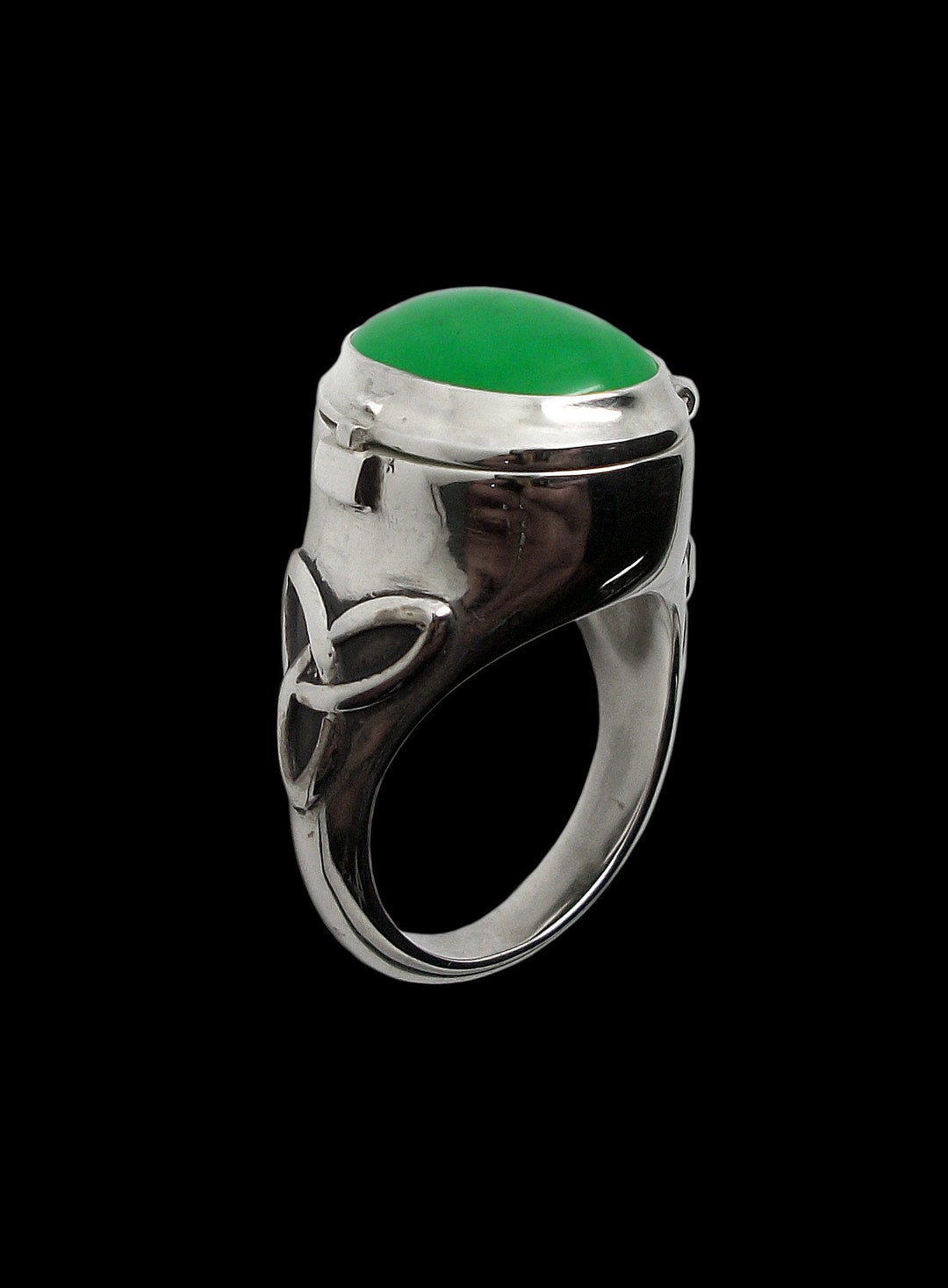 Poison Ring Sterling Silver Poison Pillbox Triquetra Ring With Green ...