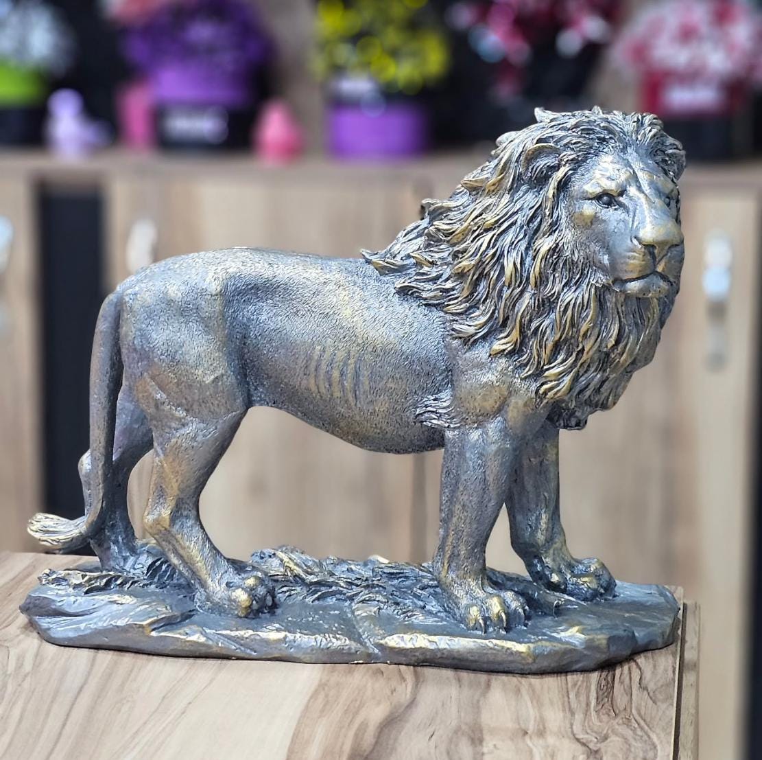 Majestic Lion Statue, Lion Figurine, Handmade Lion Sculpture for Shelf ...