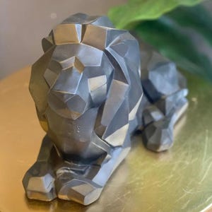 Lion Sculpture, Lion Figurine , Minimalist Animal Sculpture, Lion ...