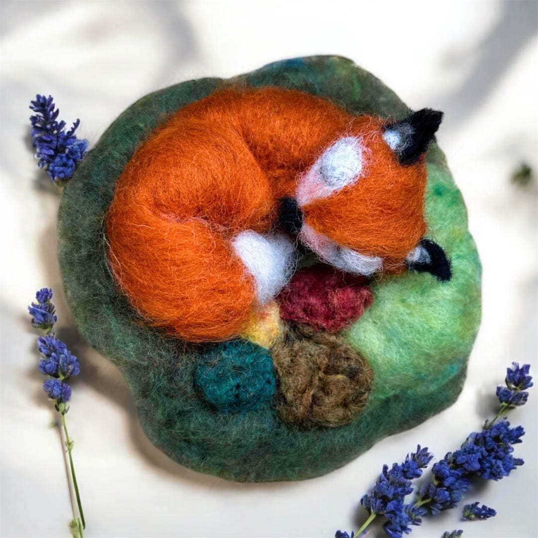 Dreaming Fox: A Delicate Felt Art Scene. Felting, Fox, Goblin, Gnome ...