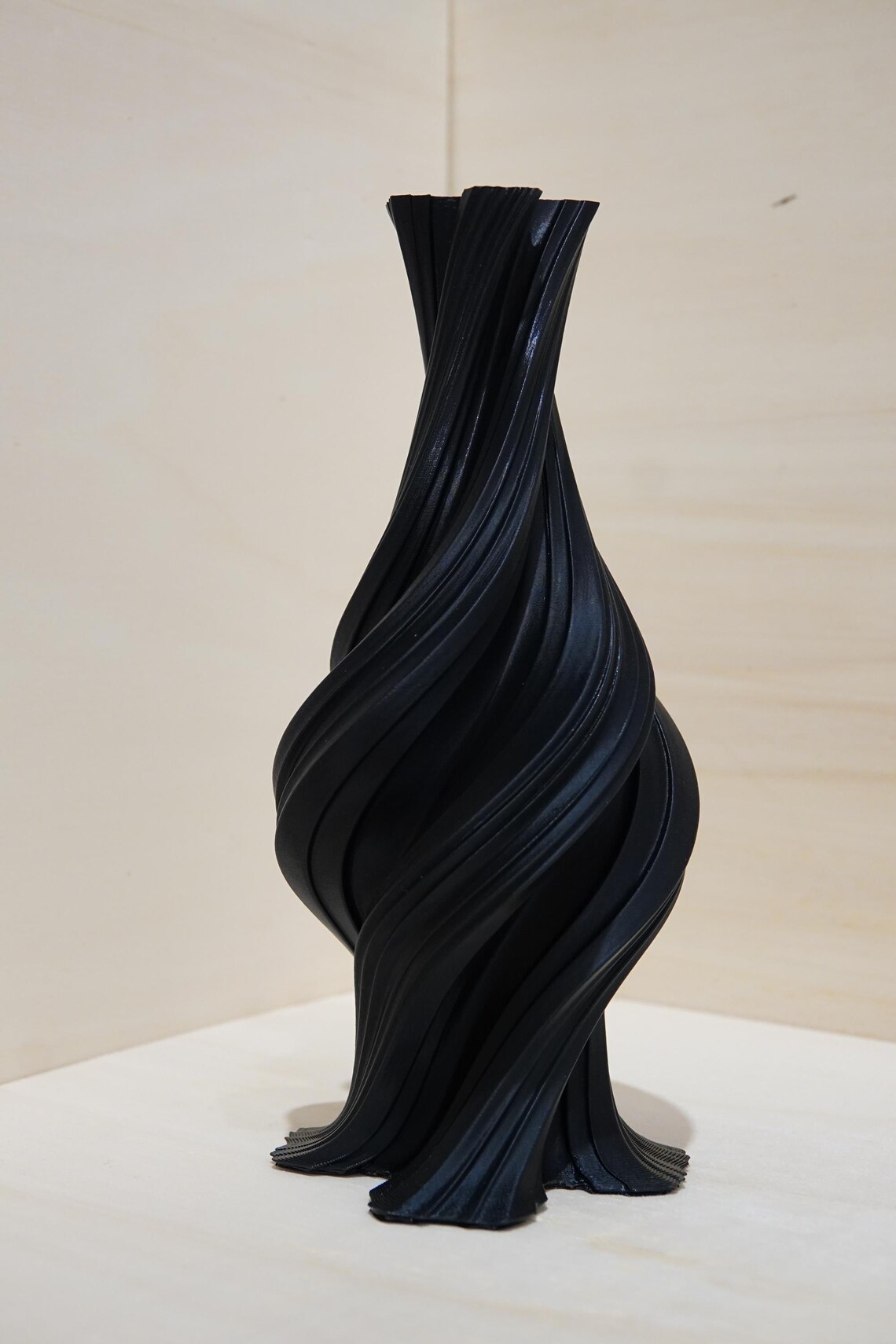 Modern Twisted Vase | PLA Decorative Vase - Etsy
