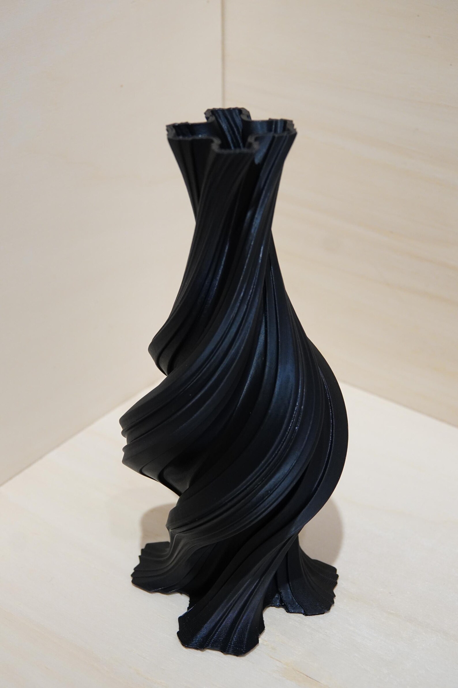 Modern Twisted Vase | PLA Decorative Vase - Etsy