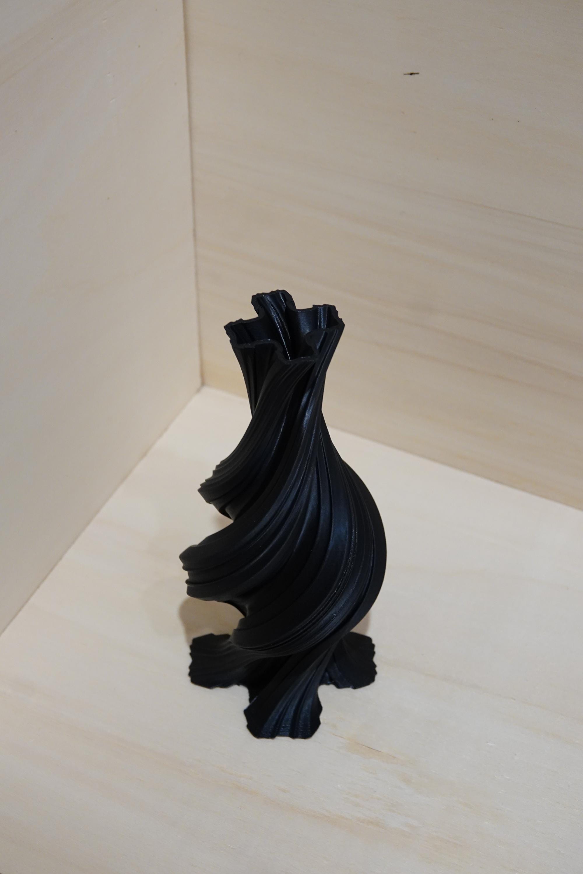 Modern Twisted Vase | PLA Decorative Vase - Etsy