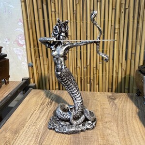 Medusa Statue, Mythical Guardian of Power and Transformation ...