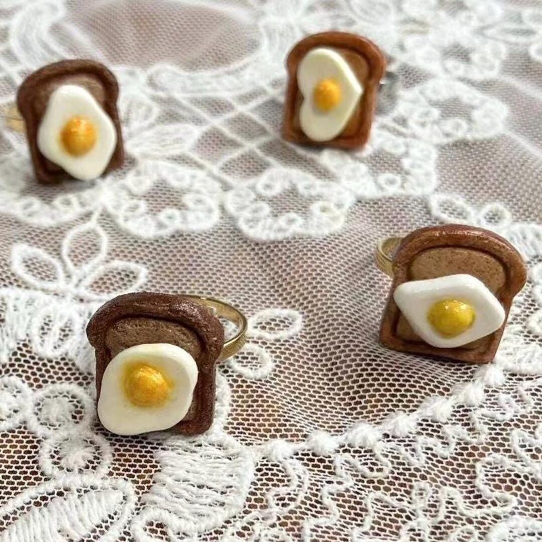 Rotatable Toast and Egg Rings, Sunny-side-up Egg Jewellery, Stress ...