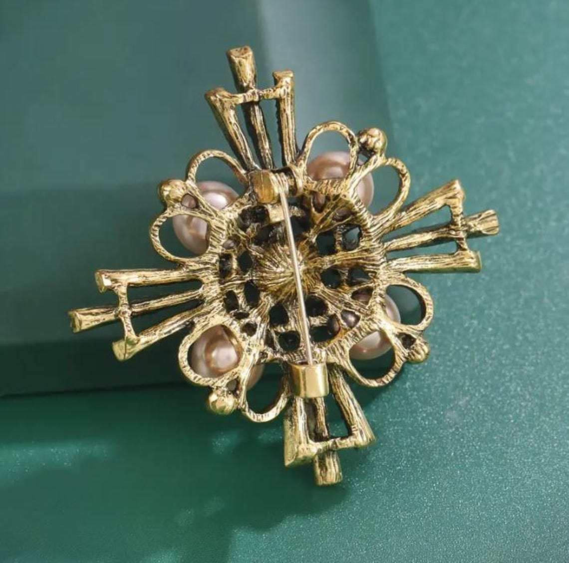 Vintage Style Brooch Pin With Faux Pearl and Rhinestone - Etsy