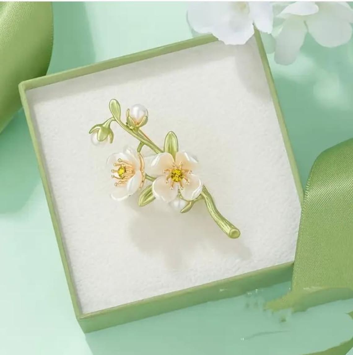 Brooch- Elegant Jasmine Flower Brooch - Etsy